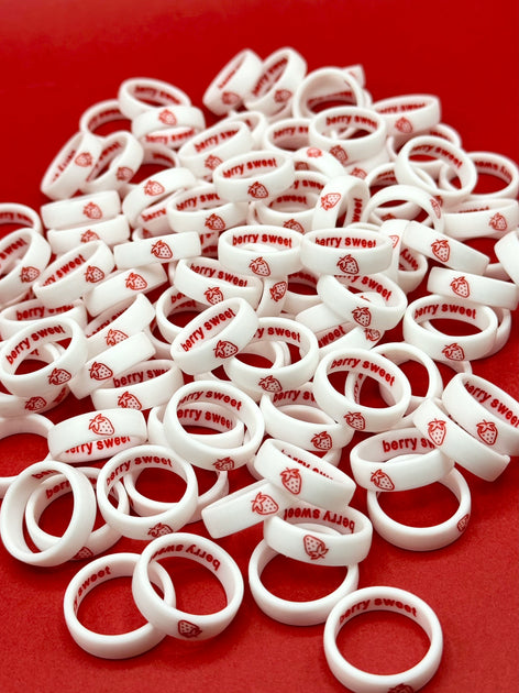 Flip Reversible strawberry / berry sweet ring – FlipRings